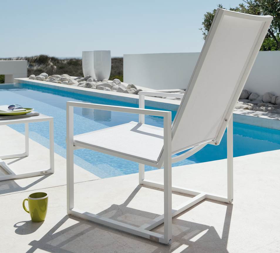 Manutti Latona Reclining Garden Armchair - Contemporary Garden Furniture