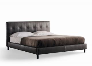 Molteni & C Anton Bed by Vincent van Duysen | Molteni Designer Furniture