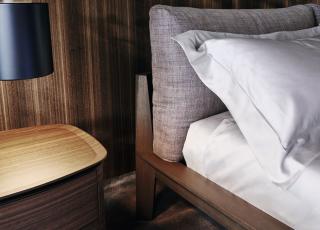Molteni & C Wish Bed by Rodolfo Dordoni | Molteni Designer Furniture